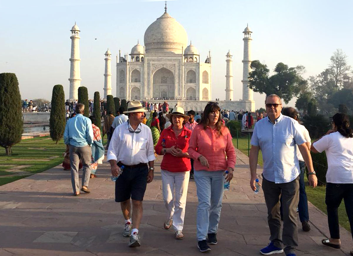 What is Agra Heritage Walking Tour?