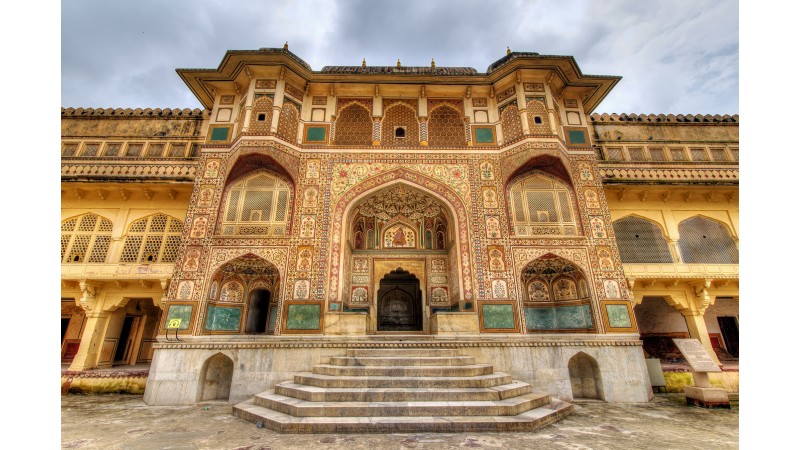 Heritage Walk Tour of Amber Fort in Jaipur, Rajasthan